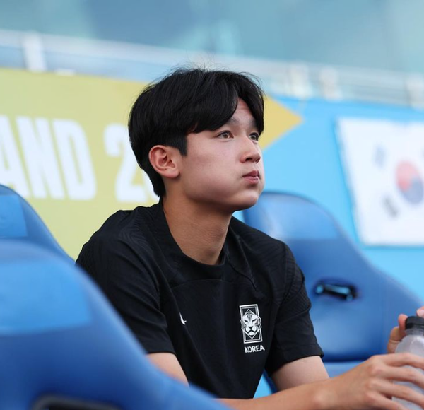 미남구단 토트넘의 06라인을 ARABOJA.